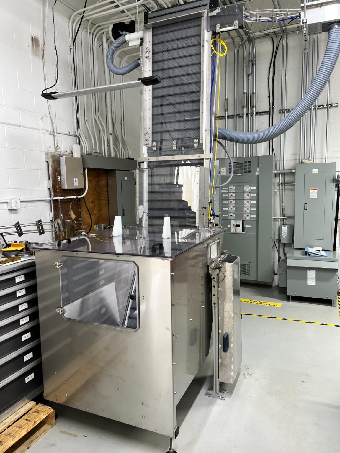 Cap & Lid Feeder / Sorter / Orienter Waterfall Conveyor CS Engineering ...